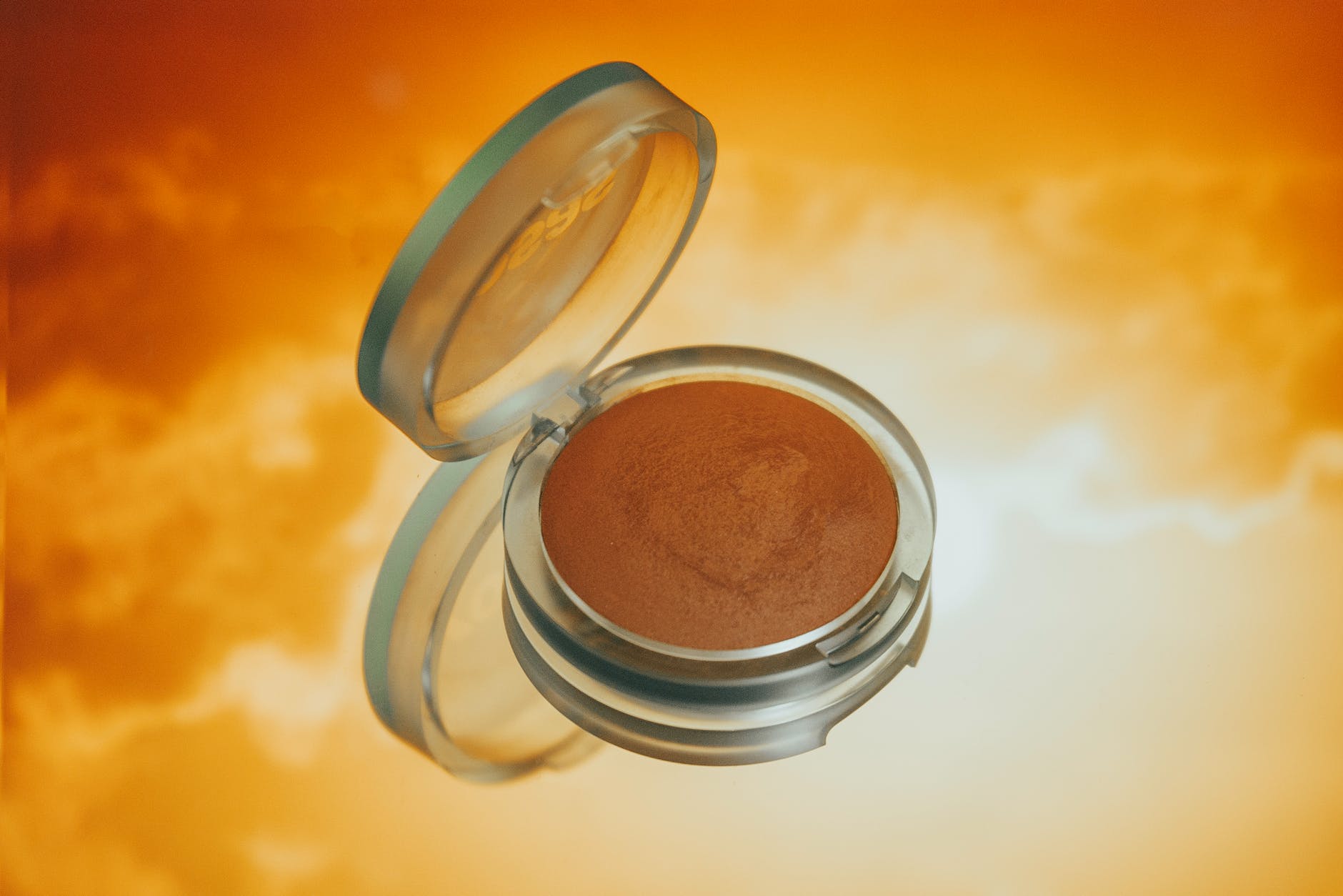 The Ultimate Guide to Men’s Bronzer - Guys Can Fake It Too | Mencare